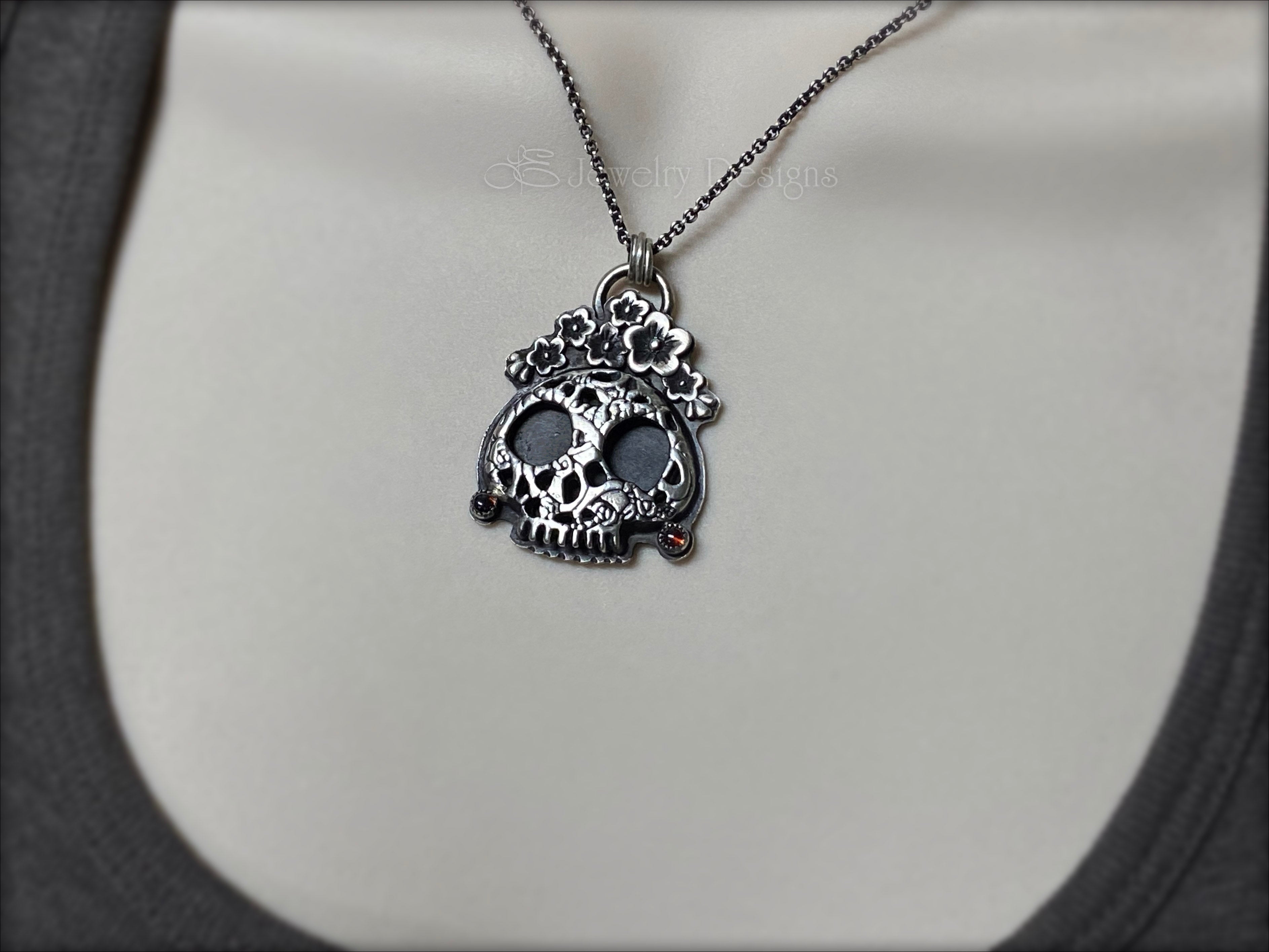 Sterling Skull Queen Pendant – LE Jewelry Designs